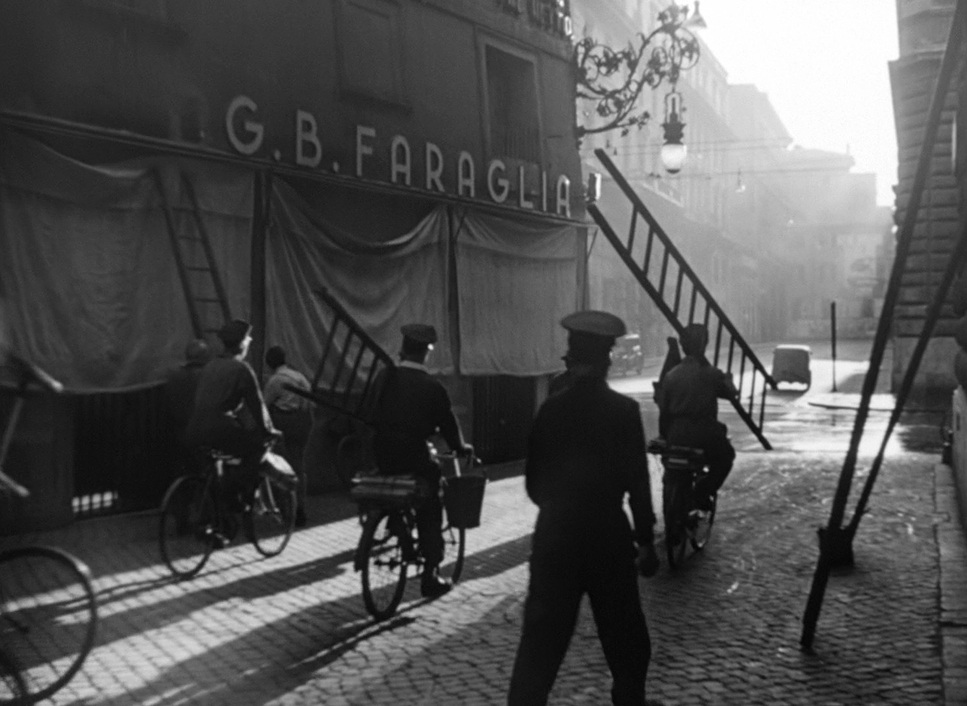Cinematography Analysis Of Bicycle Thieves - Color Culture