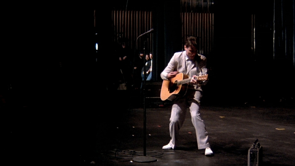Cinematography Analysis Of Stop Making Sense (In Depth) - Color Culture